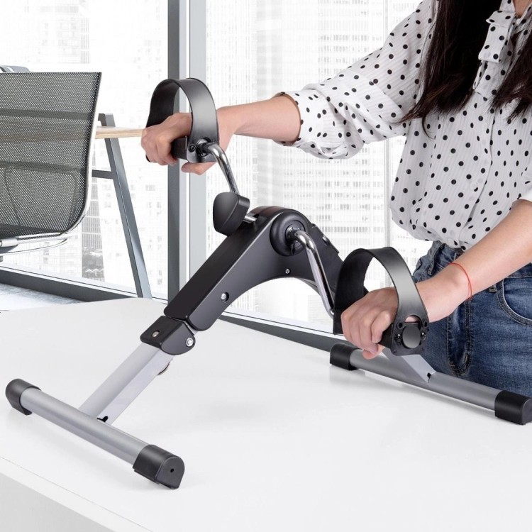 Stacjonarny mini rower treningowy z wyświetlaczem LED i regulacją oporu